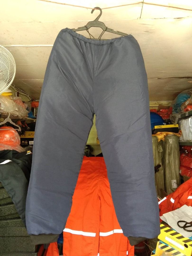 freezer jacket, Men's Fashion, Coats, Jackets and Outerwear on Carousell