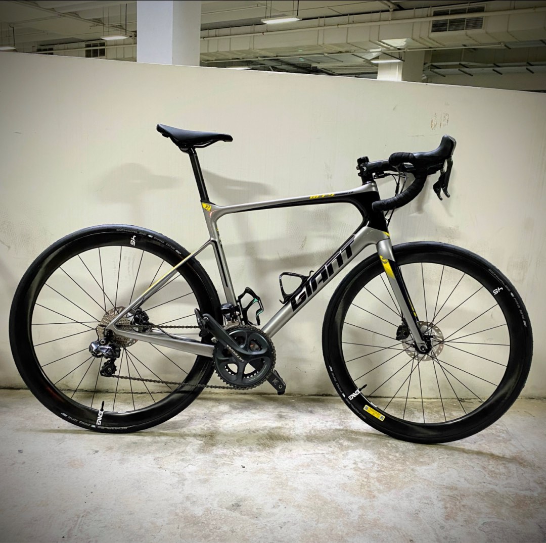 Giant Defy Advanced Pro 1 Di2 Enve 45 Wheels, Sports Equipment ...