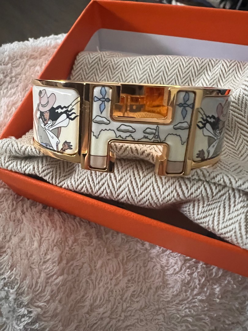 Hermes Clic Clac PM, Luxury, Accessories on Carousell