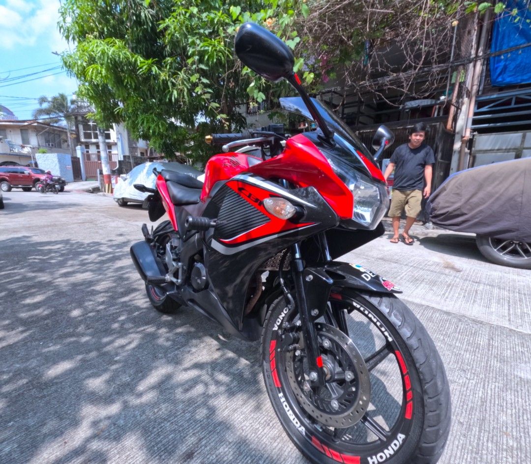 Honda CBR150r 2014 v2, Motorbikes, Motorbikes for Sale on Carousell