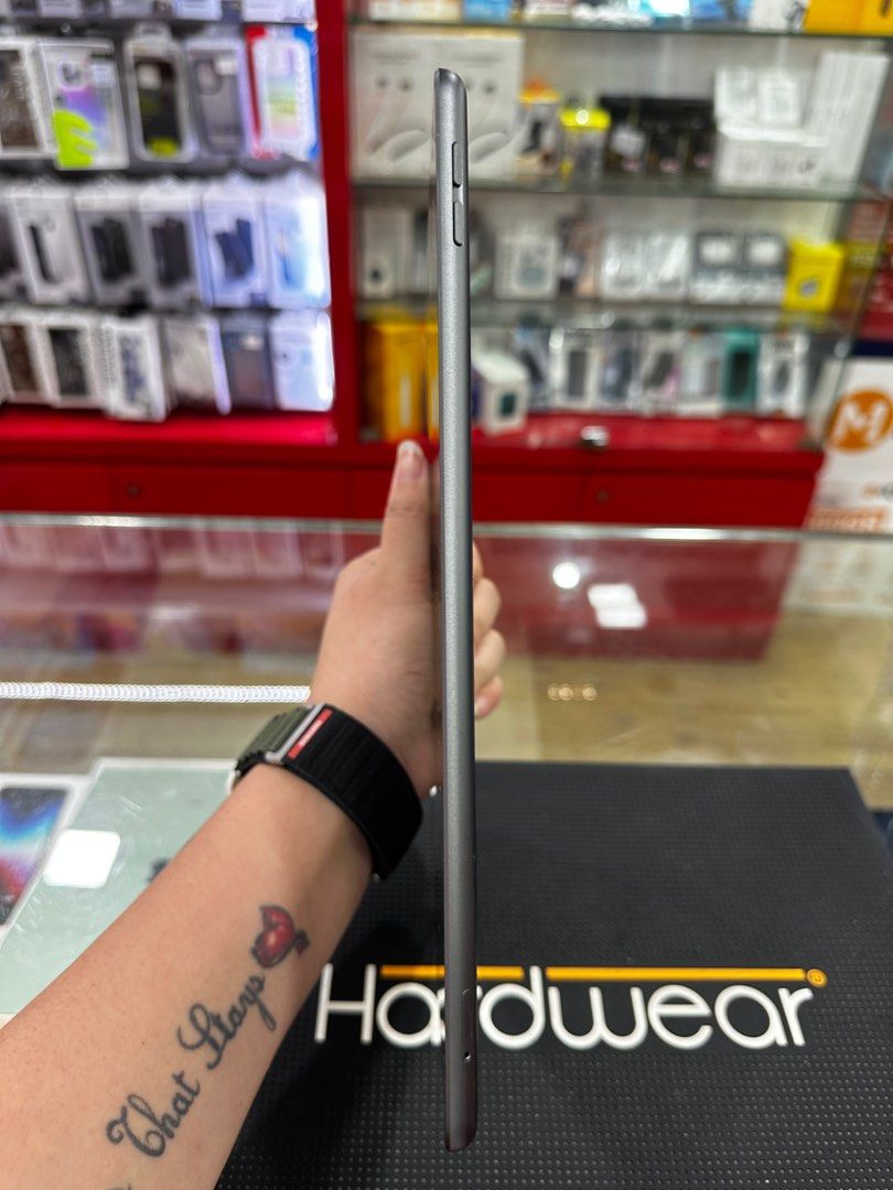 iPad 9th Generation 256GB Cellular ( USED ), Mobile Phones & Gadgets ...