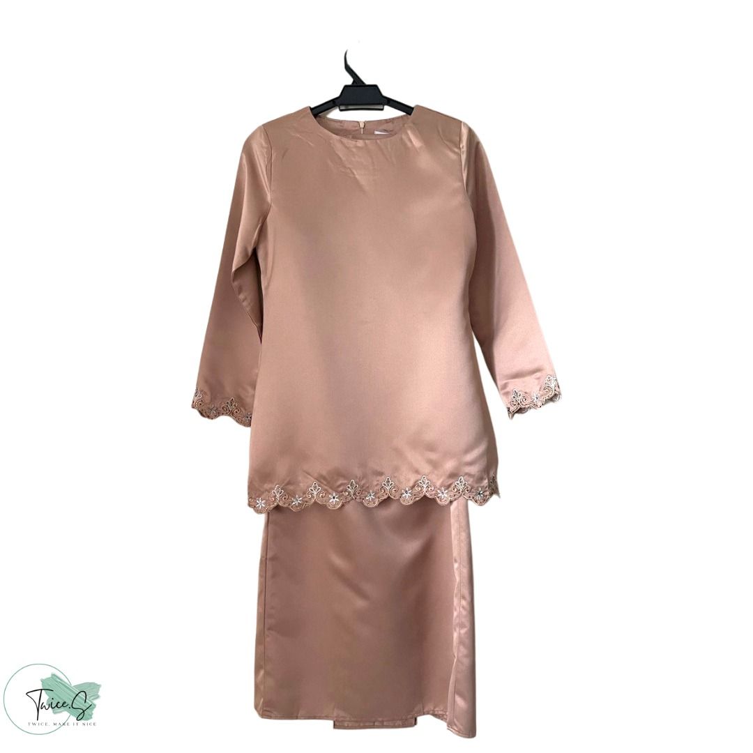Jakel Exclusive Duchess Satin Kurung Modern - Light Brown, Women's Fashion, Muslimah Fashion ...