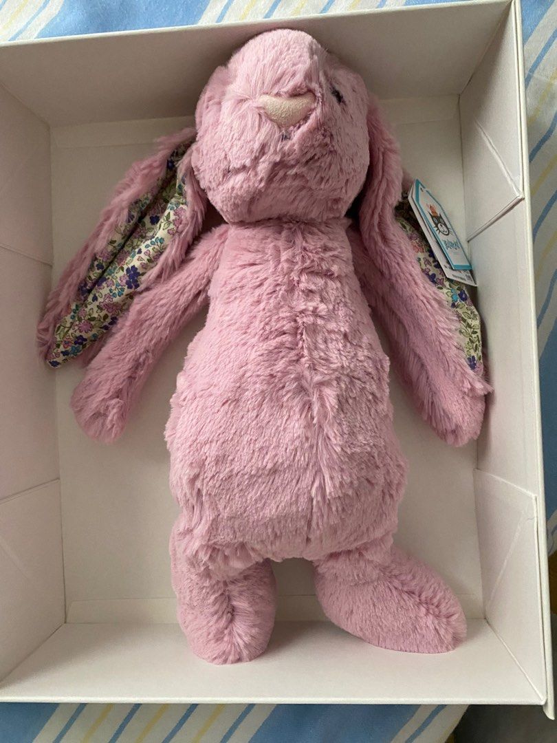 Jellycat rabbit, Hobbies & Toys, Toys & Games on Carousell