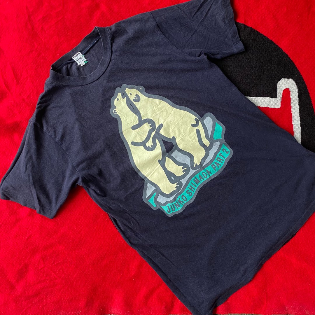 Junko shimada Kaos, Fesyen Pria, Pakaian , Baju Luaran di Carousell