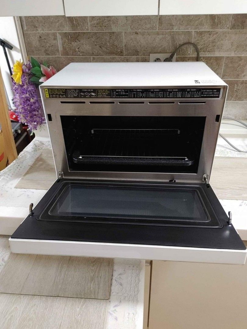 LG Dios Convection Oven, TV & Home Appliances, Kitchen Appliances, Ovens & Toasters on Carousell