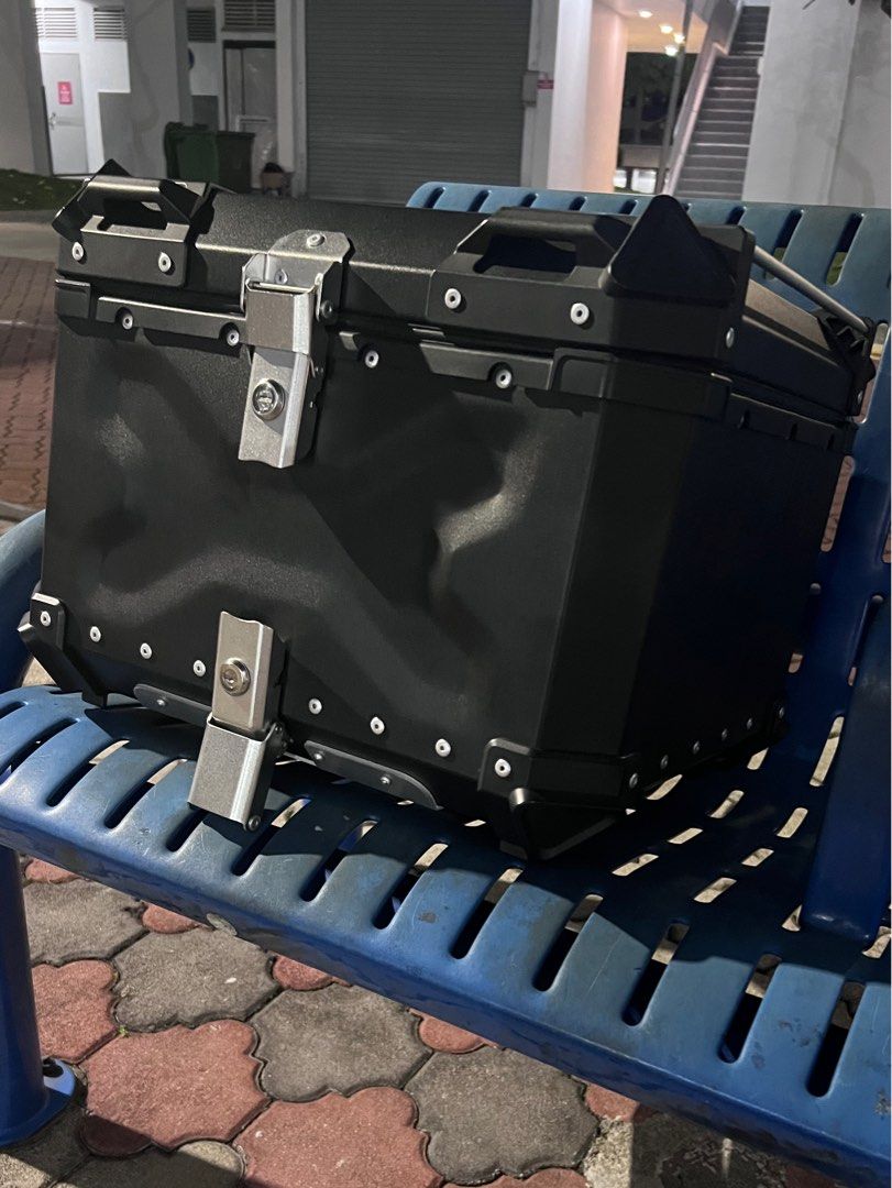 Metal top box motorcycle with baseplate, Motorcycles, Motorcycle ...