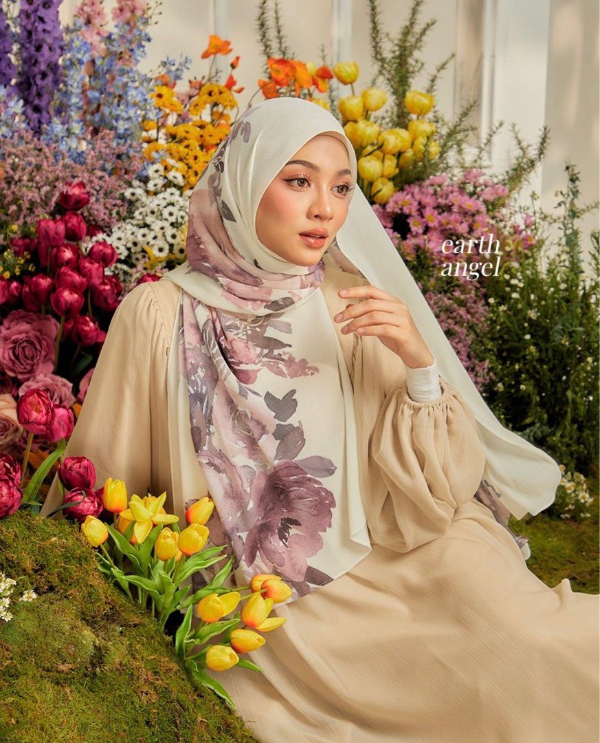 Milala attire Nura pleated blush edition in earth angel, Women's Fashion, Muslimah Fashion ...