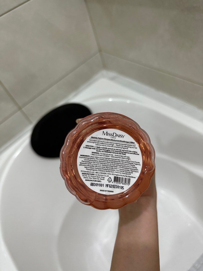 Miss Daisy Shampoo Viral ( 500ml) / baru dipakai 2x, Kesehatan ...