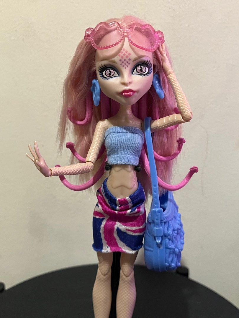 Monster High Londoom Viperine Gorgon on Carousell