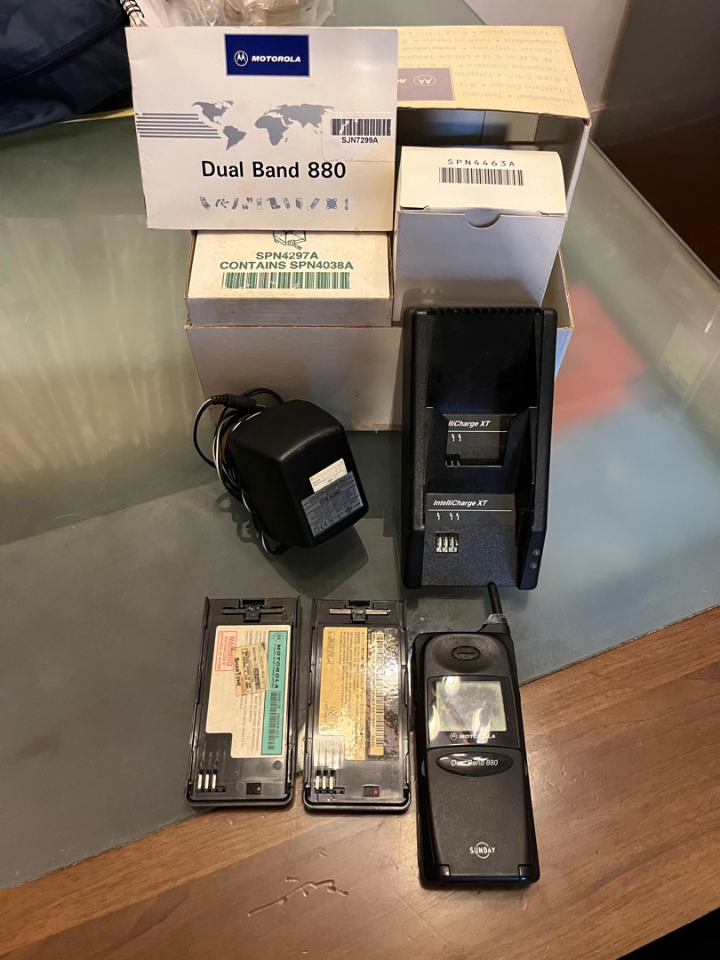 Motorola Dual Band 880, 手提電話, 手機, 其他手機 - Carousell