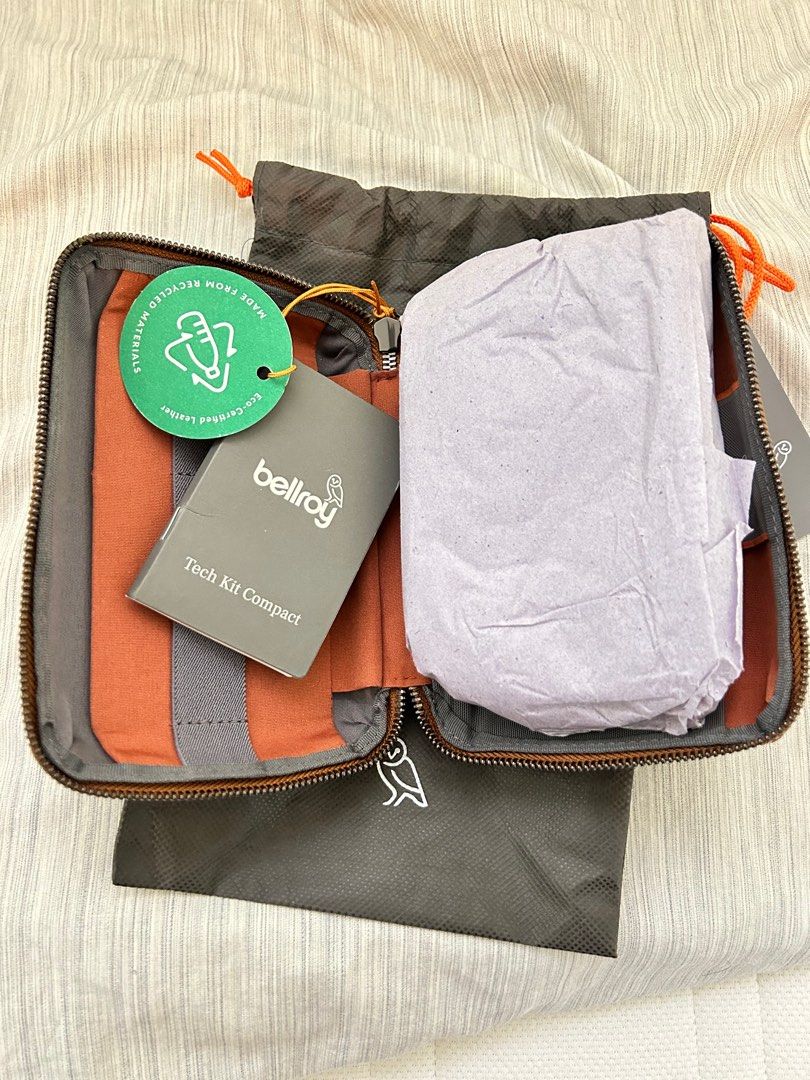 New Bellroy tech kit compact - bronze, Photography, Photography ...