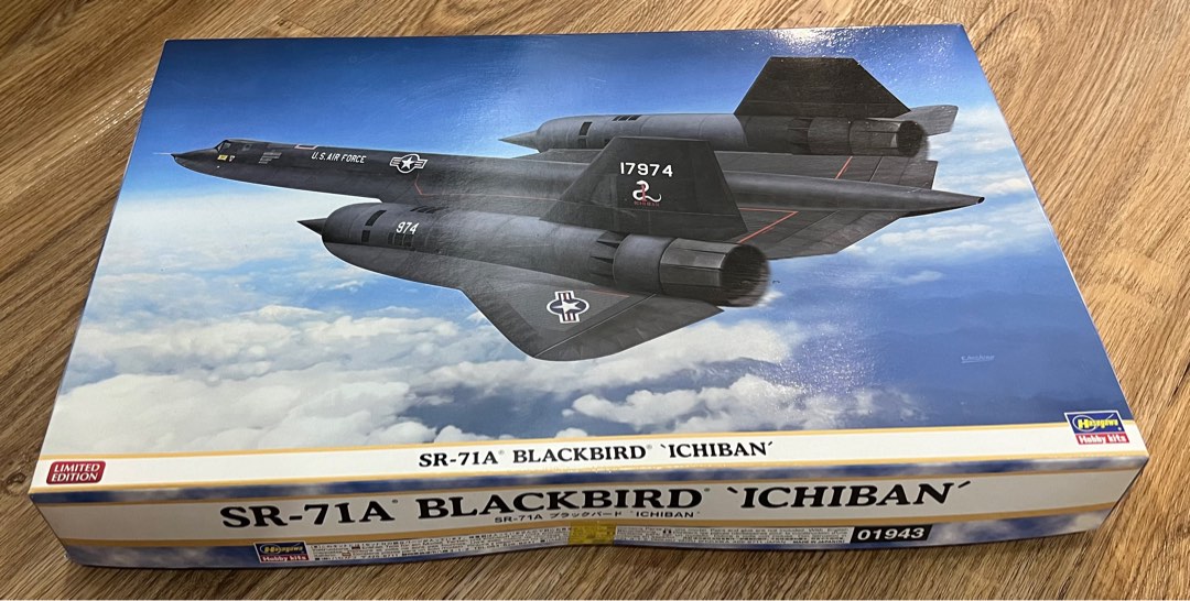 New Hasegawa 1/72 SR-71A BLACKBIRD ICHTBAN model kit, Hobbies & Toys, Toys & Games on Carousell