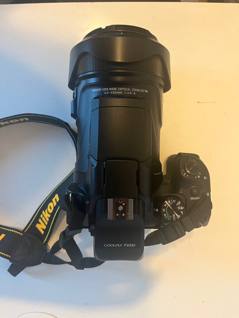 NIKON coolpix p1000, Photography, Cameras on Carousell