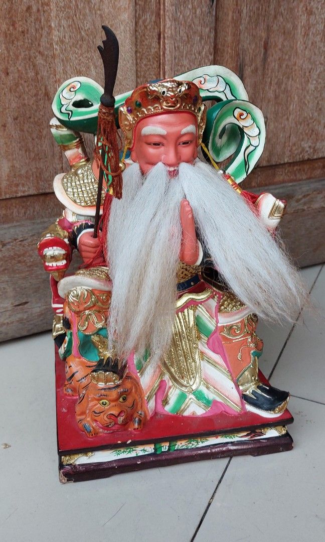 Patung cina dewa kwan kong dari kayu wangi dan harum aromanya, Antik ...