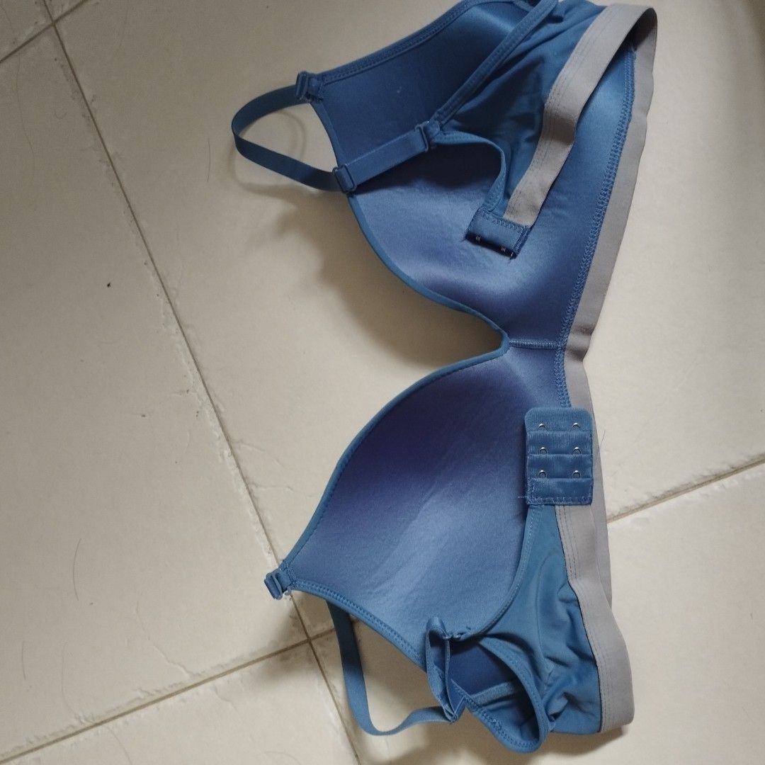 Pierre Cardin bra lingerie smooth 38C, Women's Fashion, New ...