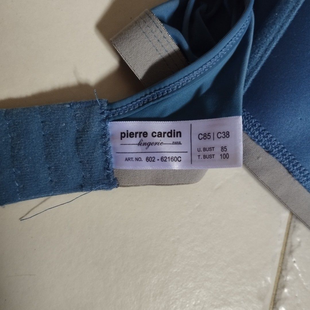 Pierre Cardin bra lingerie smooth 38C, Women's Fashion, New ...