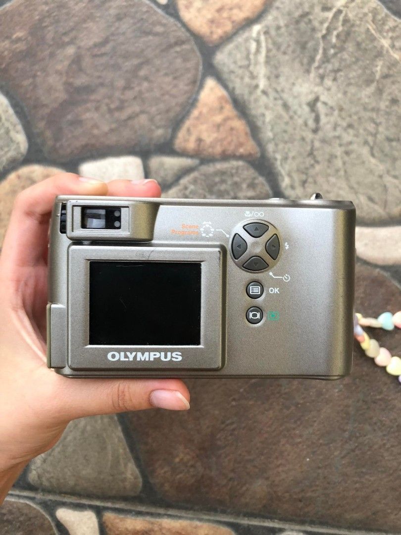*RARE* Olympus Camedia C-300 Zoom, Photography, Cameras on Carousell