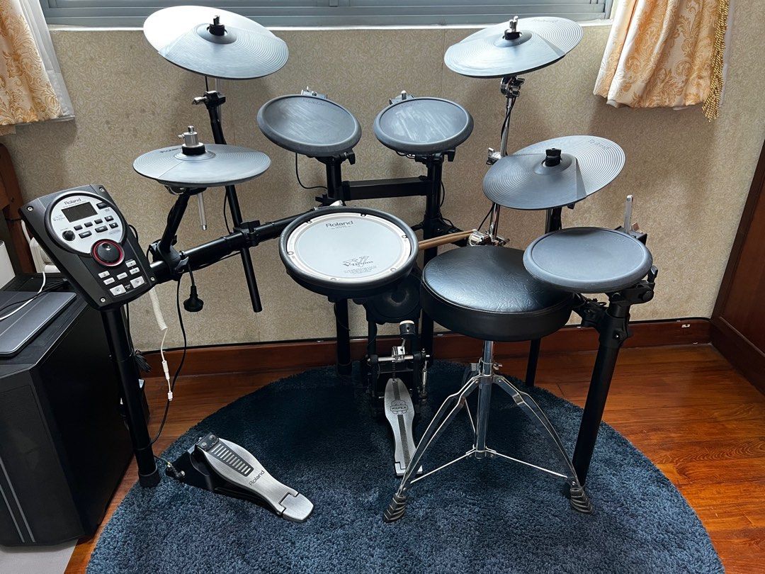 Roland TD11K with Extra Crash, Drum Throne, Carpet, Hobbies & Toys, Music & Media, Musical ...