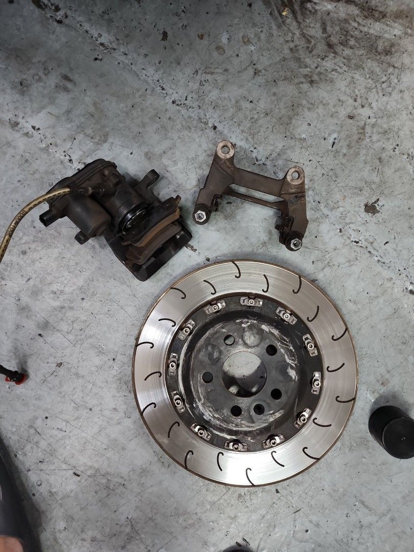 Audi RS6 Rear set ONLY 356mm J hook brake kit, Car Accessories ...