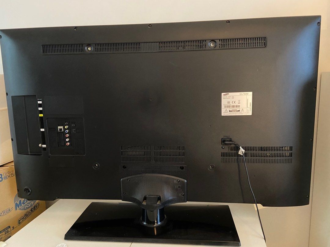 Samsung 46 inch LED TV, TV & Home Appliances, TV & Entertainment, TV on ...