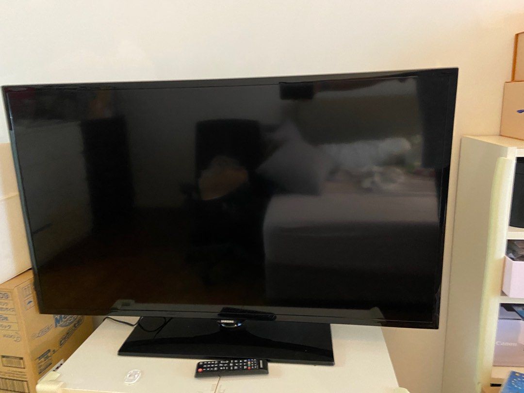 Samsung 46 inch LED TV, TV & Home Appliances, TV & Entertainment, TV on ...