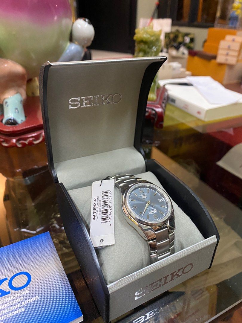 Seiko 5 SNK621 Gray Sunburst dial SNK621K1, Luxury, Watches on Carousell
