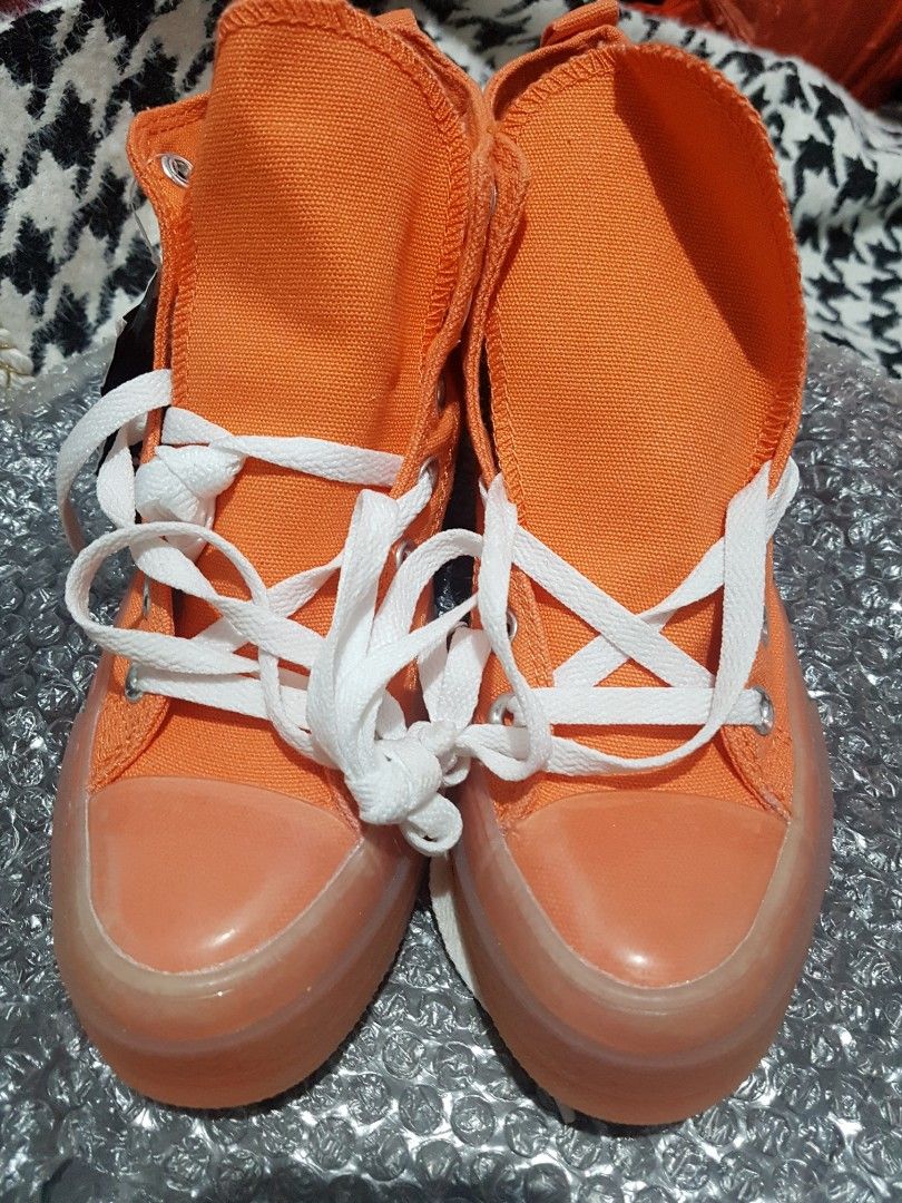 Sepatu Converse Wild Mango Original, Fesyen Wanita, Sepatu di Carousell
