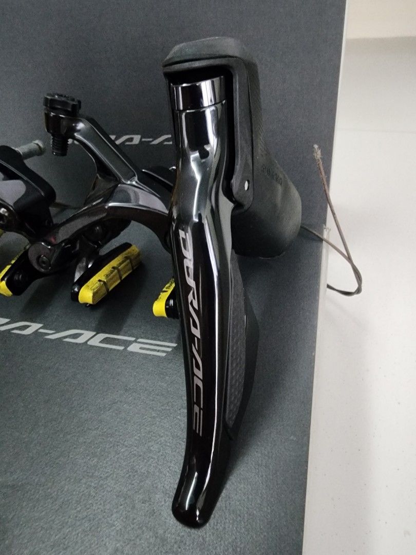 Shimano Dura Ace Di2 ST-R9250 shifter & BR-R9200 Dual Pivot Brake ...