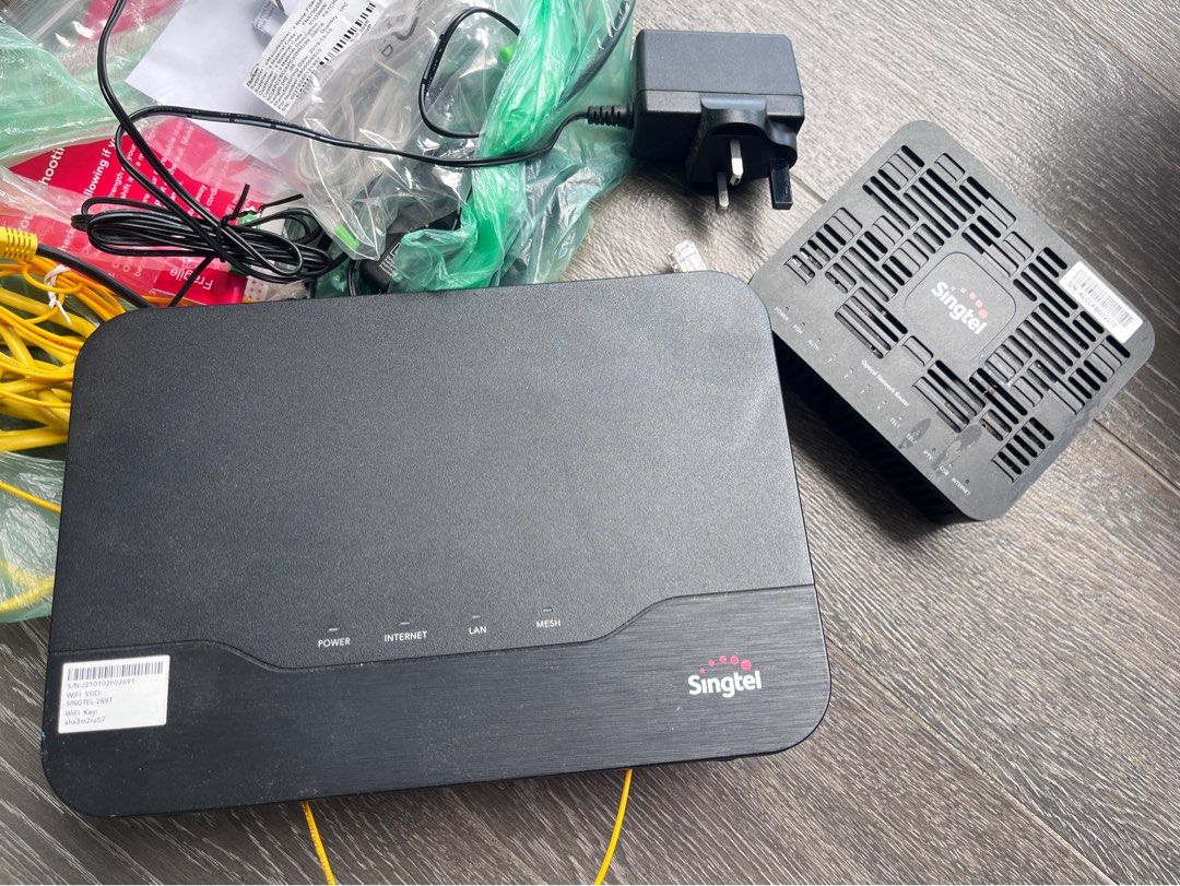 SingTel Router and modem, TV & Home Appliances, Other Home Appliances ...