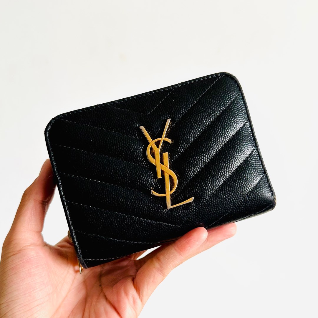 STEAL Yves Saint Laurent YSL Black GHW Cassandre Matelasse Compact Zip ...