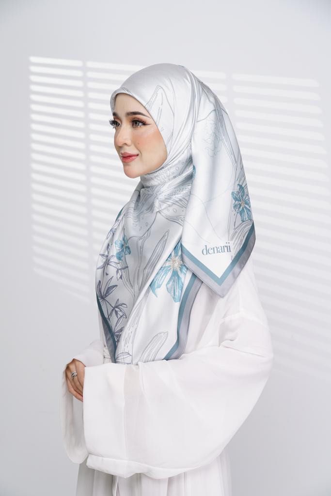 Super Flowy Italian Silk Square in Dusty Blue(Code : Sarida), Women's ...