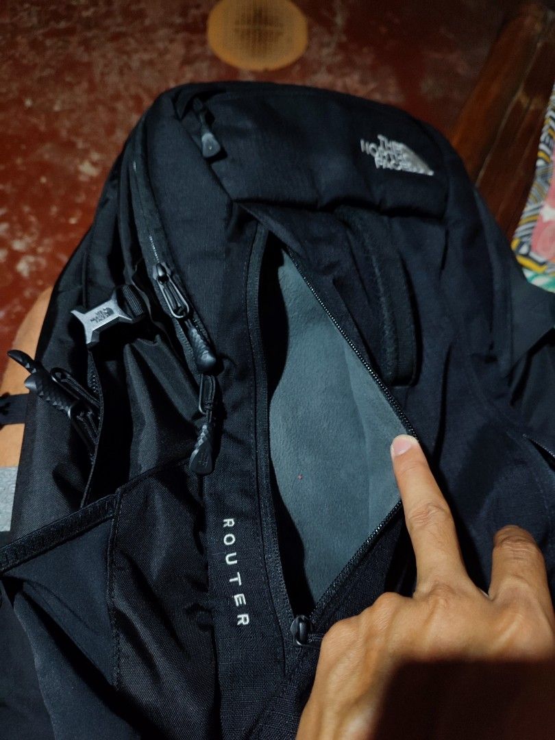 Tnf Router Backpack, Men's Fashion, Bags, Backpacks on Carousell