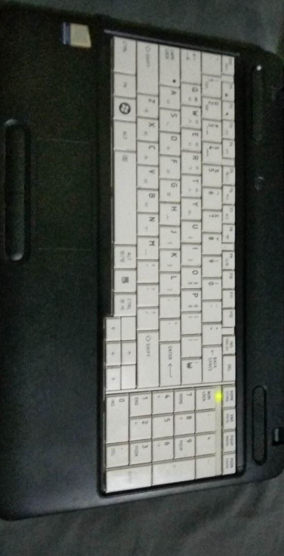 TOSHIBA SATELLITE C665, Computers & Tech, Laptops & Notebooks on Carousell