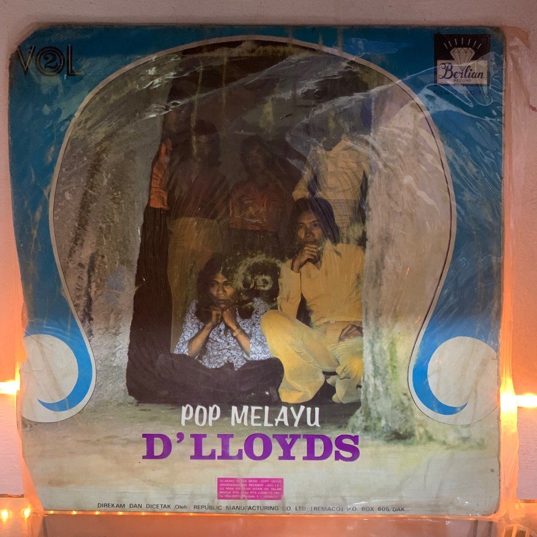 Vinyl/piringan hitam, Musik & Media, CD, DVD & Lainnya di Carousell