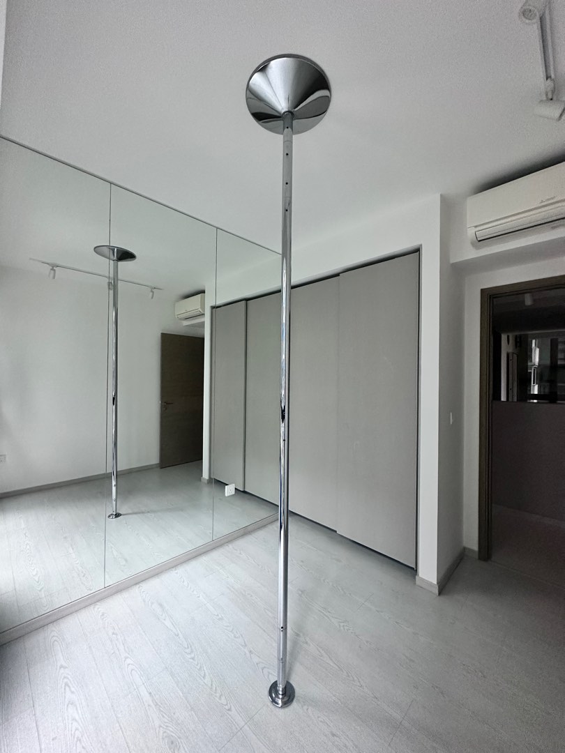 X-Pole stainless steel (pressure pole), Sports Equipment, Other Sports ...