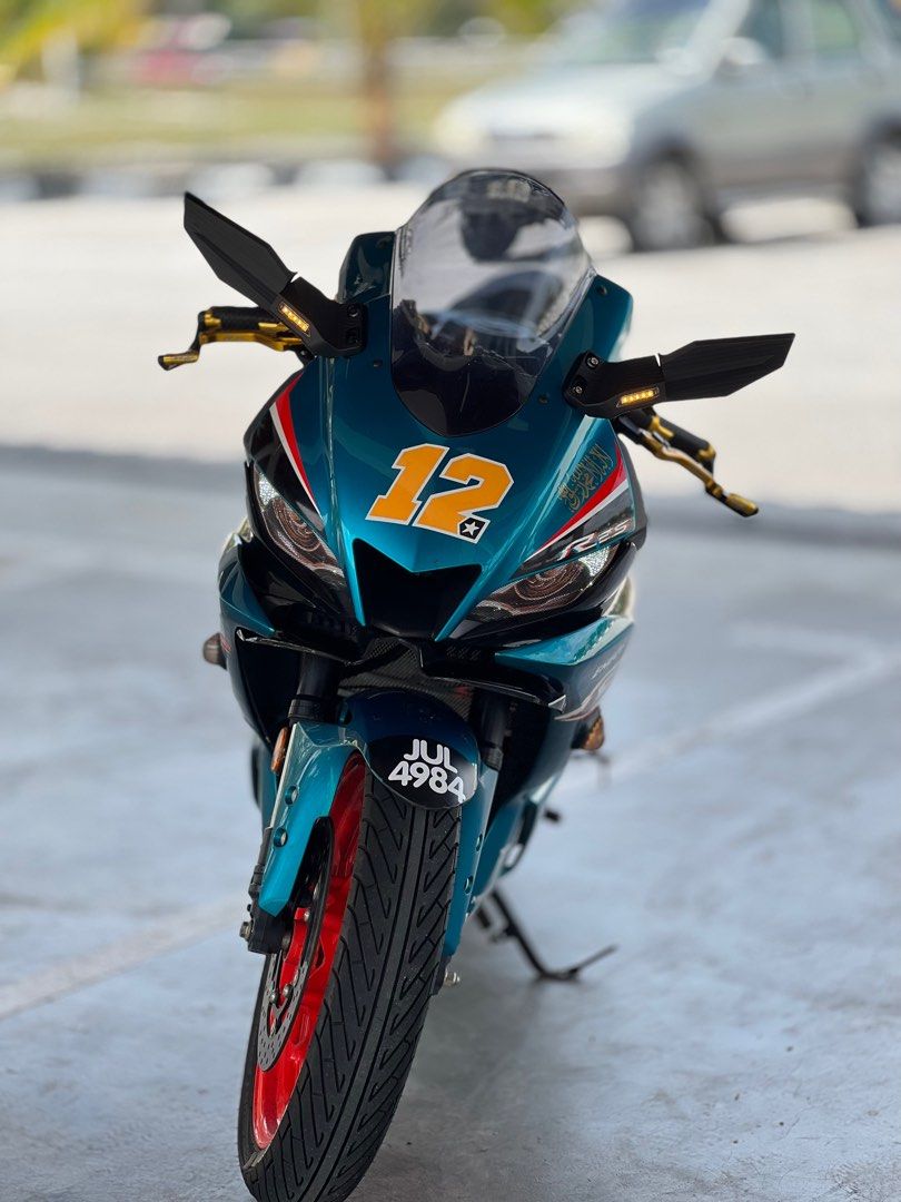 Yamaha r25 v2 register 2021 dec, Motorbikes on Carousell