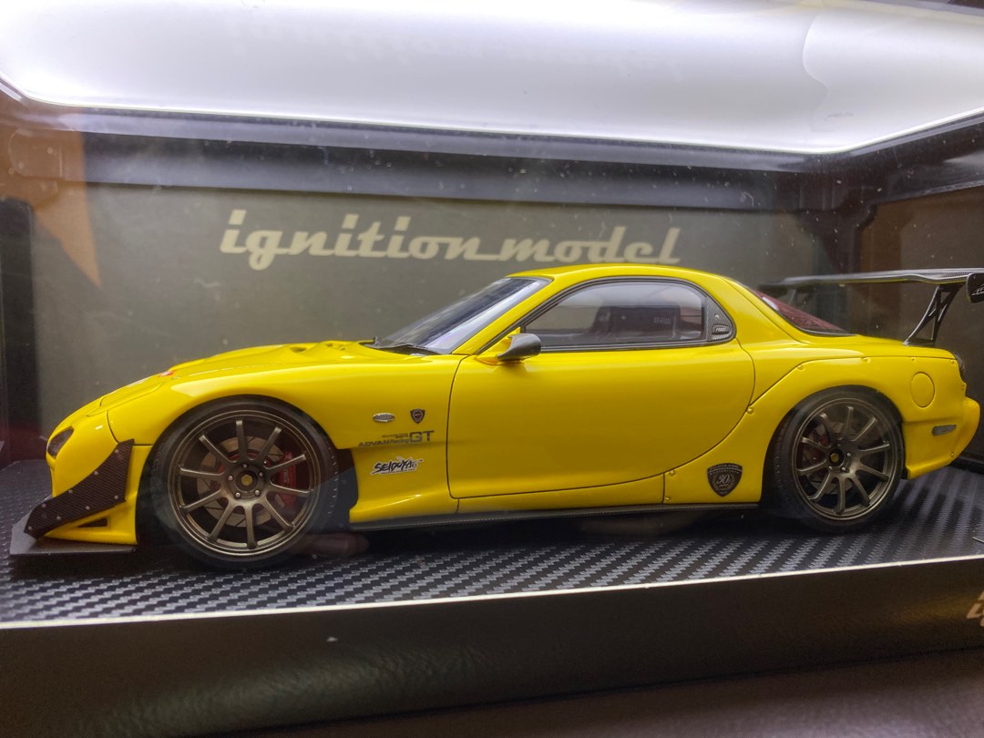 1/18 Mazda RX7 FD3S FEED Yellow, 興趣及遊戲, 玩具 & 遊戲類 - Carousell