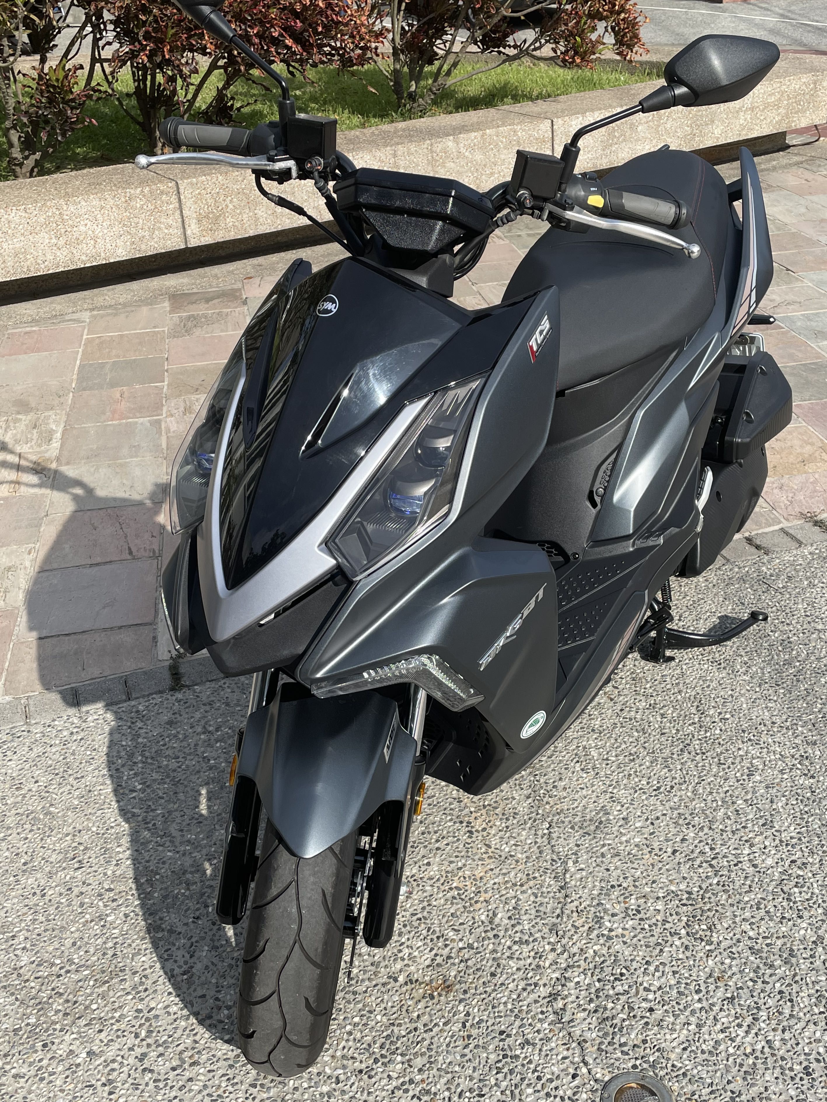 2021 SYM 七期 DRG 158 低里程 水冷 TCS版 黑, 機車, 二手機車在旋轉拍賣