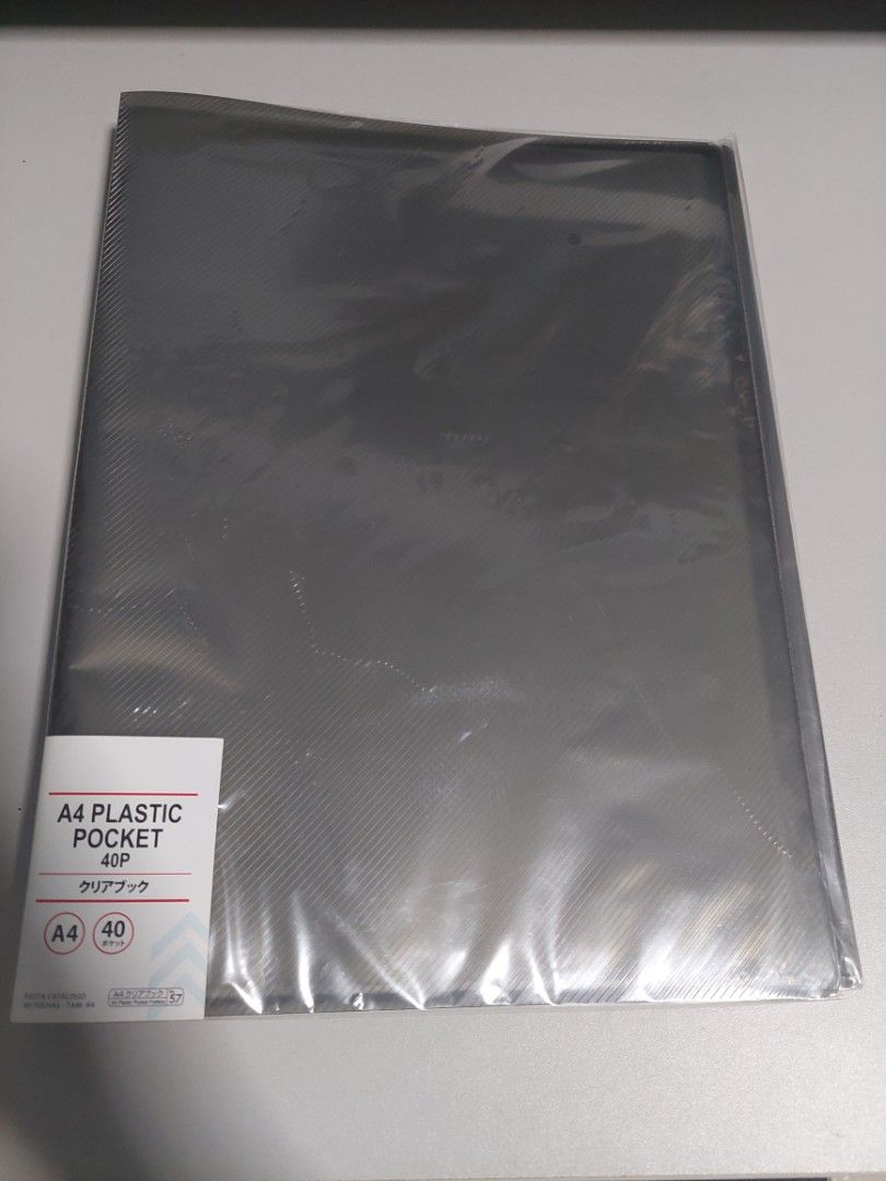 A4 Plastic Pocket File 40 slots Daiso, Hobbies & Toys, Stationery ...