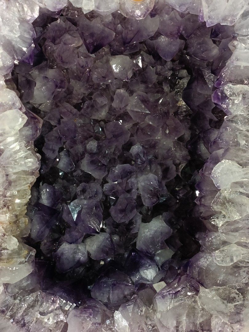 Amethyst Cave, Women's Fashion, Jewelry & Organisers, Precious Stones ...
