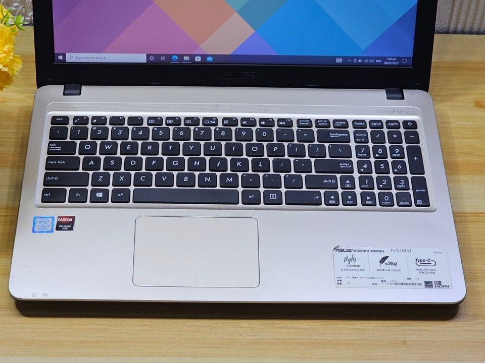 Asus SonicMaster X540UPR Core i7-8Th Gen 8Gb Ram 128Gb SSD AMD Radeon ...