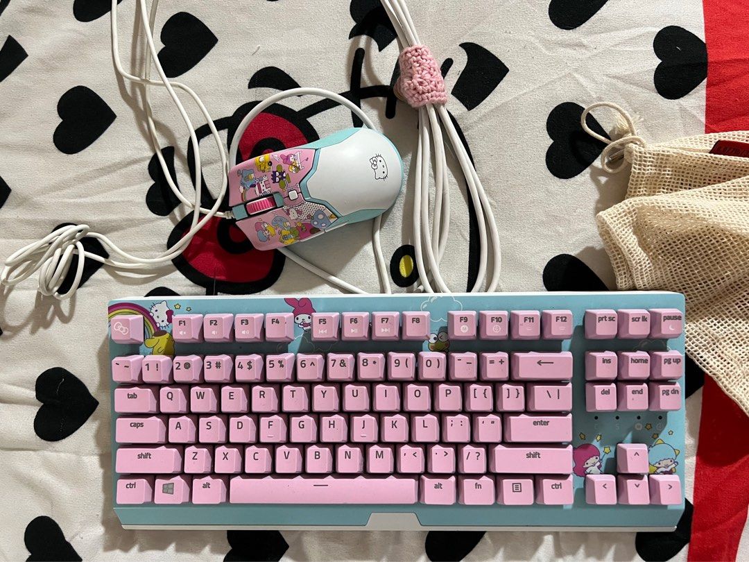 Authentic Razr Hello Kitty Keyboard and Mouse on Carousell