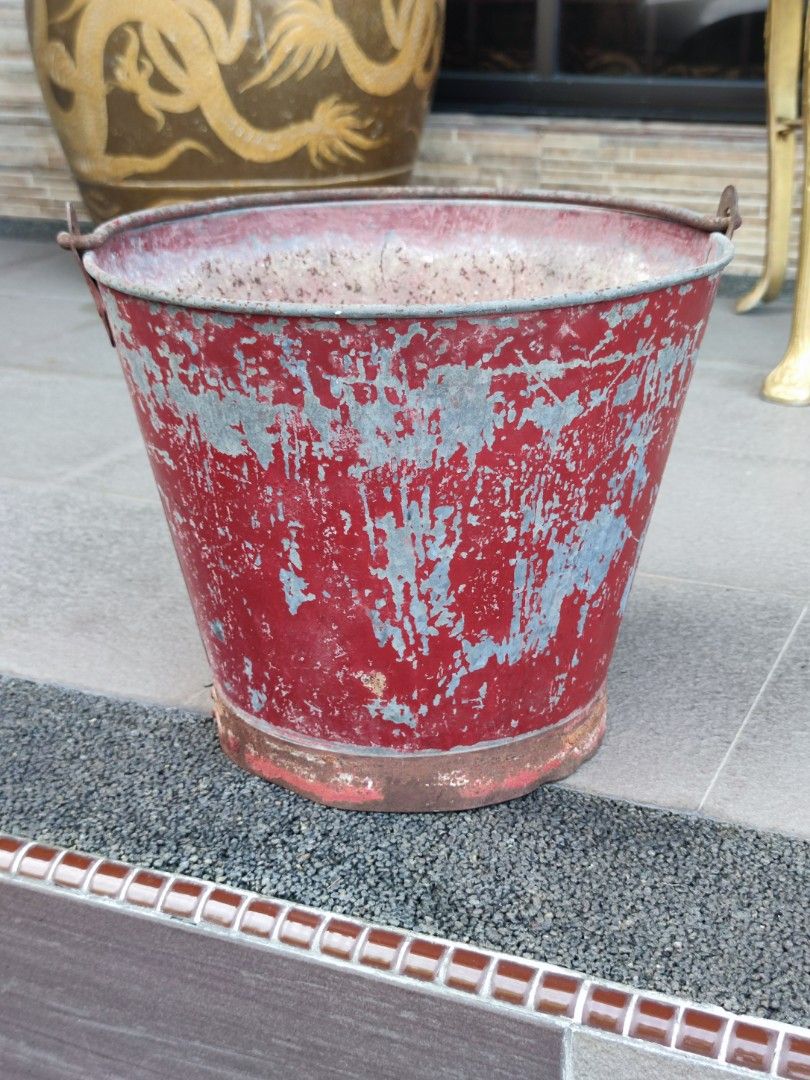 Baldi Pemadam Api Antik, Hobbies & Toys, Collectibles & Memorabilia ...