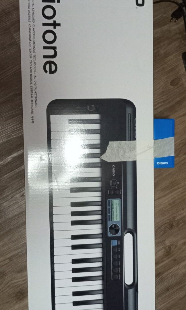 Brand new keyboard, Hobbies & Toys, Music & Media, Musical Instruments ...