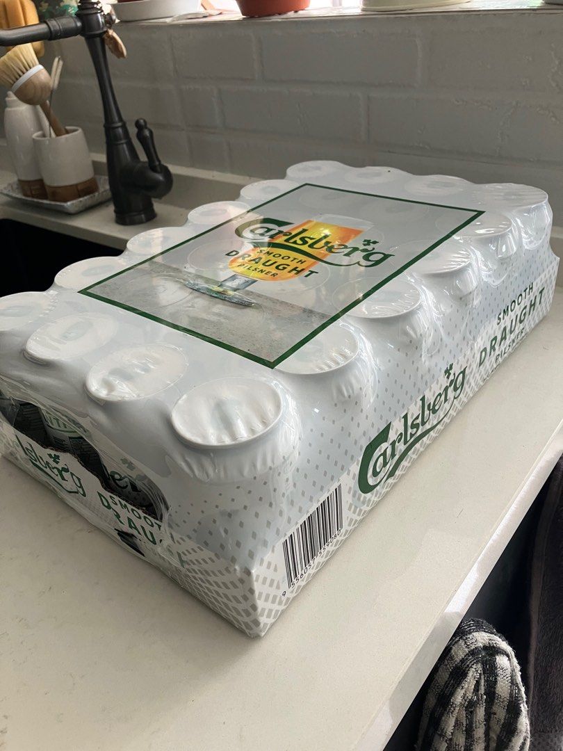 Carlsberg smooth draught beer 24 cans carton, Food & Drinks, Alcoholic ...