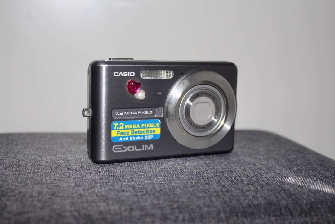 CASIO EX-Z12, Photography, Cameras on Carousell