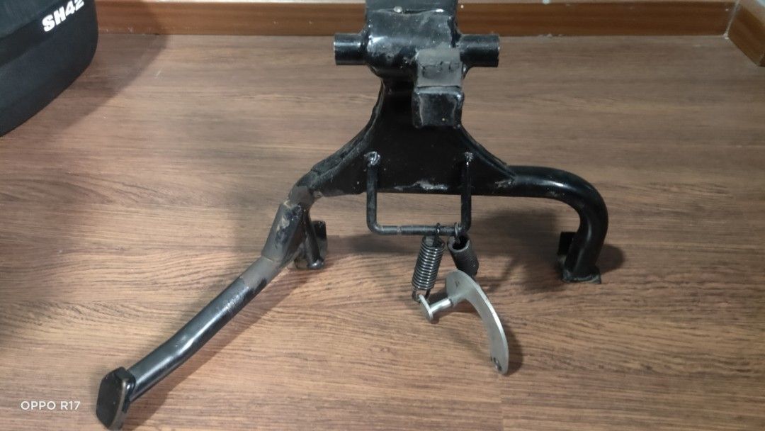 CB400 Mainstand, Motorcycles, Motorcycle Accessories on Carousell