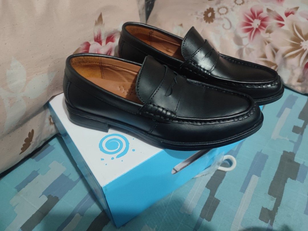 Cpoint penny loafers size 5, Men's Fashion, Footwear, Dress Shoes on ...