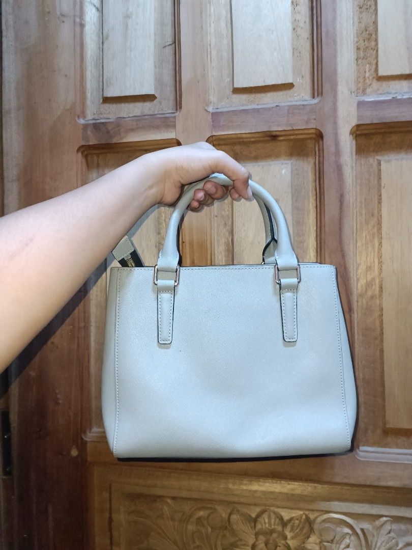 Dilaks Art two way, Women's Fashion, Bags & Wallets, Cross-body Bags on ...