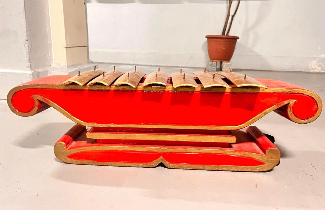 Gamelan saron, Hobbies & Toys, Music & Media, Musical Instruments on ...